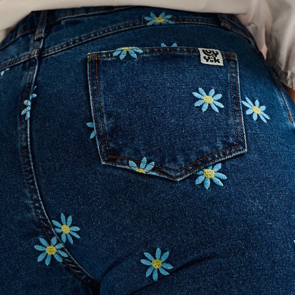 Lucy & Yak | Jeans | Nwt Lucy Yak Dana Mom Jeans Organic Denim Daisymae ...